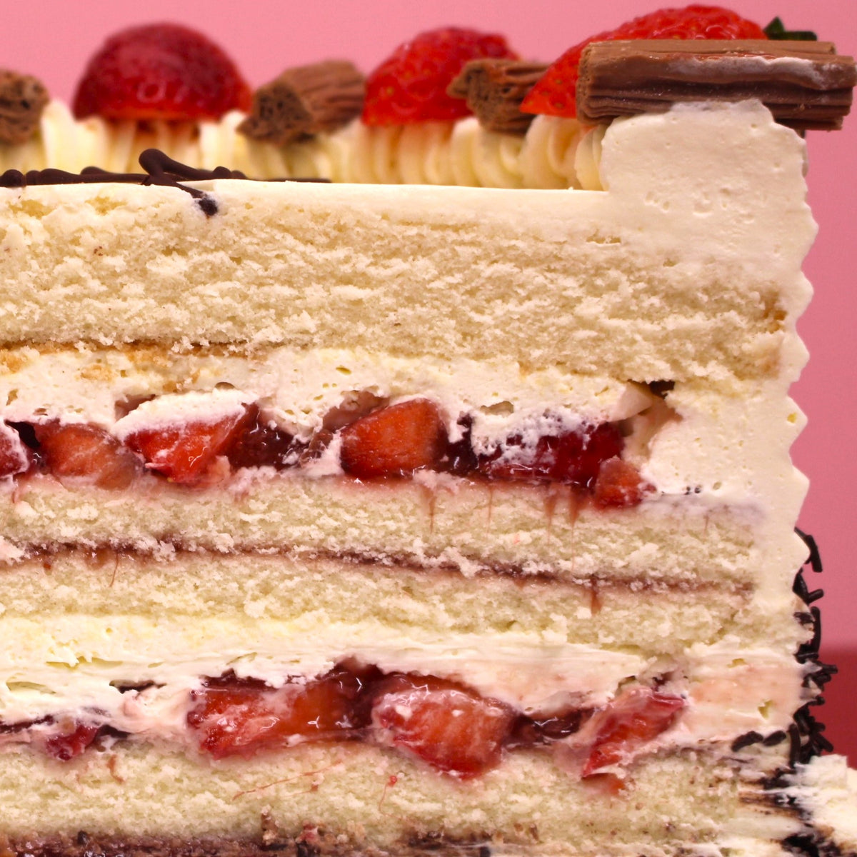 Strawberry Fresh Cream Gateau – Dunns Bakery